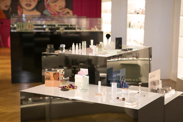 HCT : Un nouveau showroom au cœur de Paris - Premium Beauty News